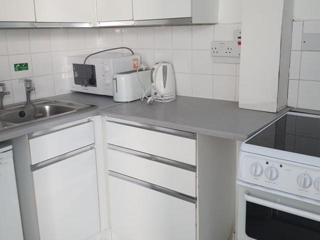 Budget Friendly 1 Bed Flat in Roehampton