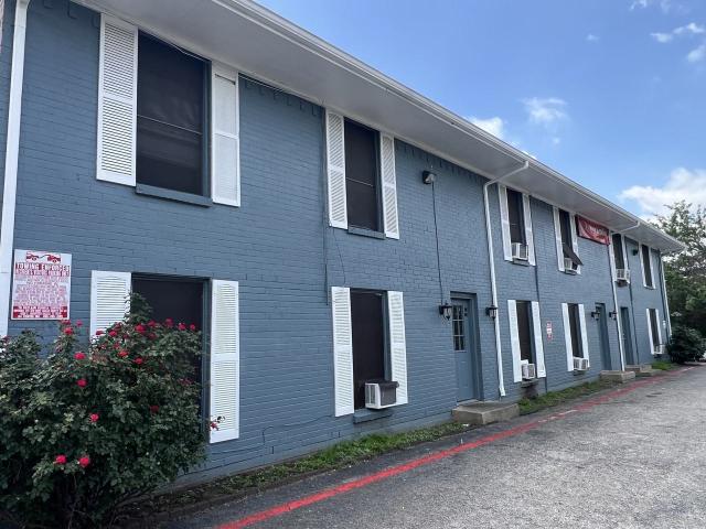 Buena Vida Apartments 1 Bedroom Apartment for Rent at 8221 Scyene Rd, Dallas, TX 75227 Riverway Estates Bruton Terrace