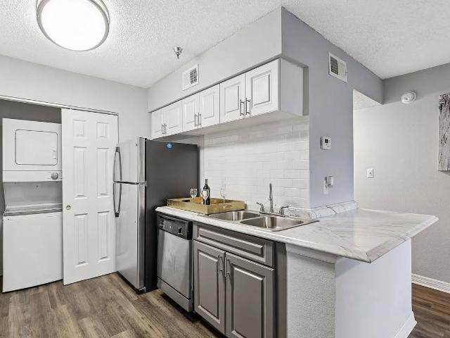 Buena Vista Apartments 2 Bedroom Apartment for Rent at 4610 N Armenia Ave, Tampa, FL 33603 St. Joseph's Hospital
