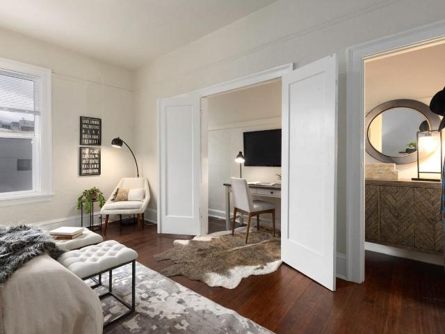 Buena Vista Studio Apartment for Rent at 1633 Boylston Ave, Seattle, WA 98122 Broadway