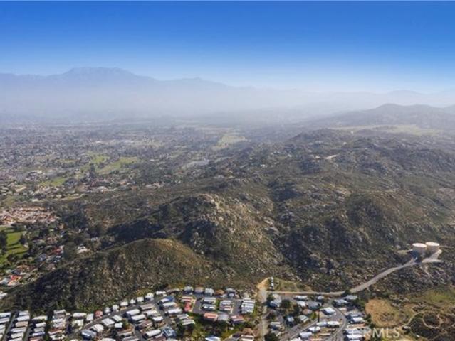 Buena Vis, Hemet, CA 92545