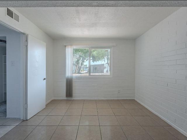Buenas @ 65th 1 Bedroom Apartment for Rent at 6529 W Glendale Ave, Glendale, AZ 85301