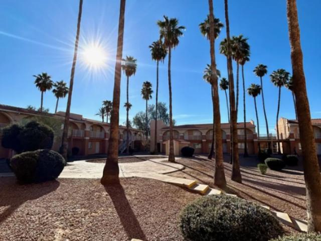 Buenas on Thunderbird 1 Bedroom Apartment for Rent at 2990 W Thunderbird Rd, Phoenix, AZ 85053