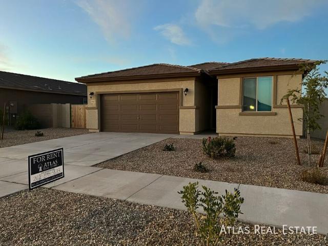 2 WEEKS FREE RENT IF MOVED IN BY 6/15 OR DOGGIE DOOR INSTALLED IN THE HOME! Builder Upgrades Galore! 3 bd /2.5 ba Granite Countertops, 3 Car Tandem Garage!