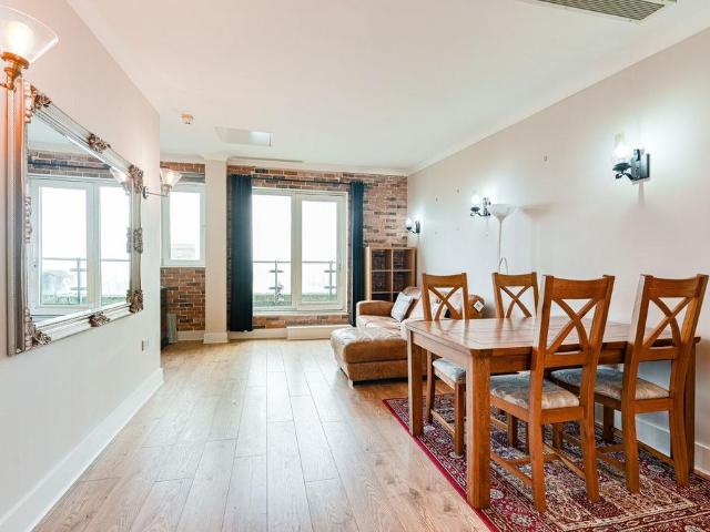 BUILDING 22, Woolwich Riverside. 2 bed flat to rent £2,701 pcm £623 pw