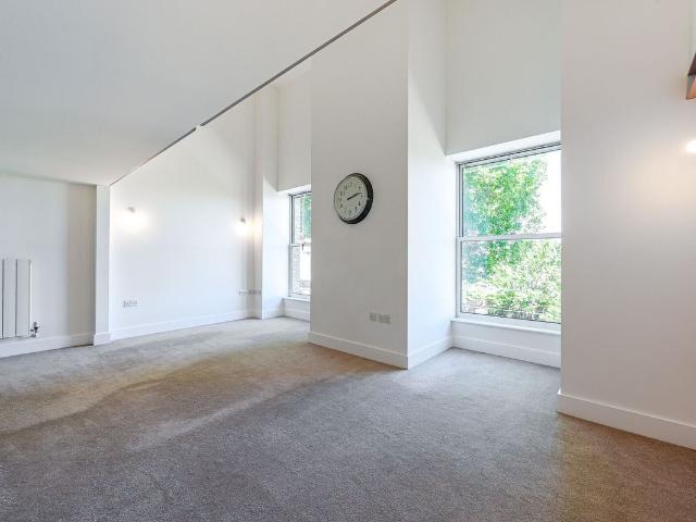 Building 22, Woolwich Riverside, London SE18, 3 bed flat to rent, £2,565 pcm | PrimeLocation