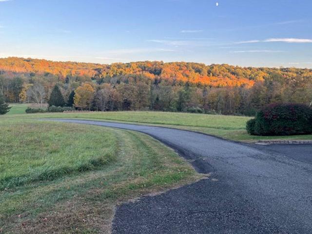 Building Land in Peapack, United States