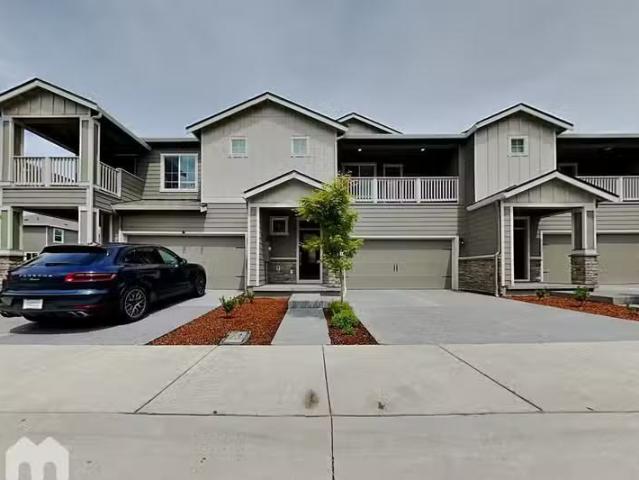 Built in 2022! Welcome to 2008 Northeast 101st Cir 2008 Ne 10.