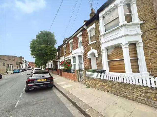 Bulwer Street, London, W12 8AP