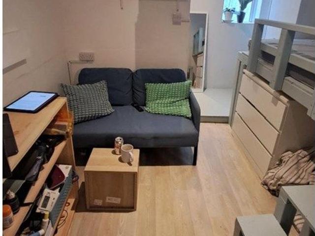 Bulwer Street, London W12, Studio to rent, £950 pcm | PrimeLocation