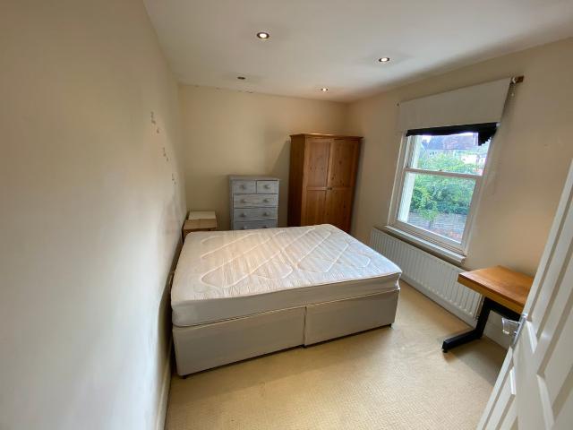 Bulwer Road, Barnet EN5, Room to rent, £725 pcm | PrimeLocation
