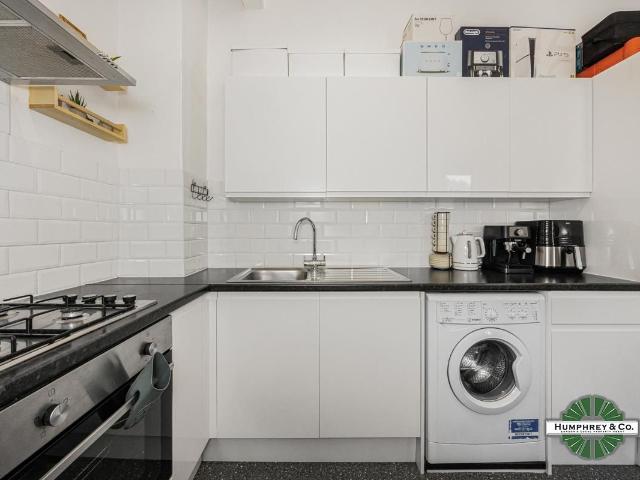 Bulwer Road, London E11, 1 bed flat to rent, £1,400 pcm | PrimeLocation