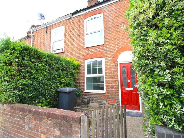 Bull Close Road, Norwich NR3 2 bed terraced house to rent £1,075 pcm £248 pw