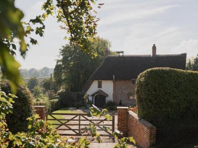 Bull Hill Cottage, Hawstead, 5 Bedroom Detached
