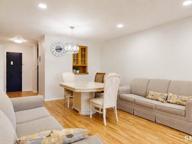 Bull Hill Ln Apt S, West Haven, Condo For Sale