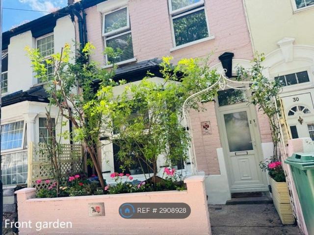 Bull Road, London E15, Room to rent, £980 pcm | PrimeLocation