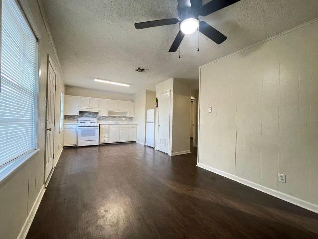 Bulldog Crossing 2 Bedroom Apartment for Rent at 2011 W Alabama Ave, Ruston, LA 71270