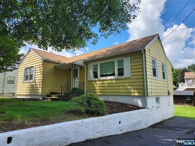 Bullens Ave, Wayne, Home For Sale