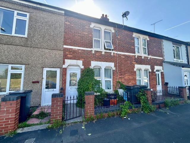 Buller Street, Gorse Hill SN2, 2 bed terraced house to rent, £1,100 pcm | PrimeLocation