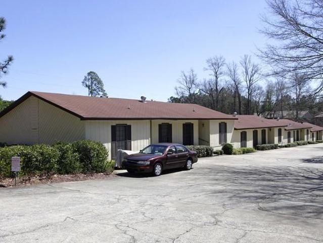 Bullet Apartments 2 Bedroom Apartment for Rent at 6913 Bullet Blvd, Columbus, GA 31907