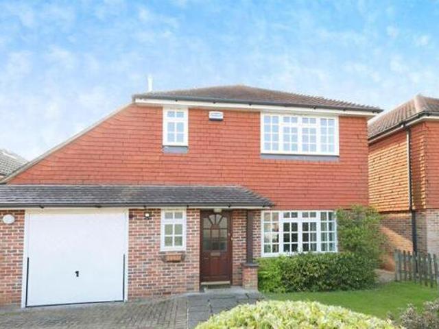 Bullfinch Close, Riverhead, 3 Bedroom Detached