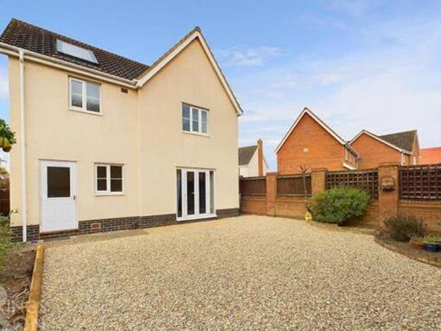 Bullfinch Drive, Harleston, 3 Bedroom Detached