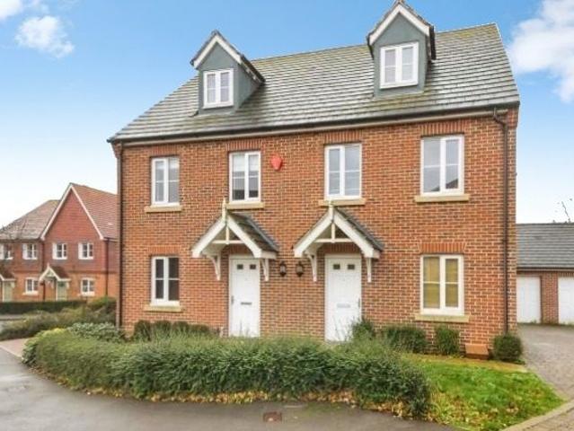 Bullfinch Rise, Bracknell RG12, 3 bed semi detached house to rent, £2,000 pcm | PrimeLocation