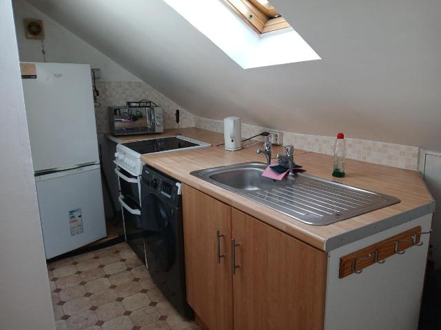 Bulls Head Lane, Coventry CV3, 1 bed flat to rent, £685 pcm | PrimeLocation