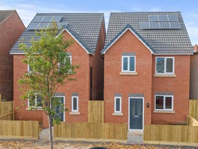 Bulls Head Lane, Stoke, 4 Bedroom Detached
