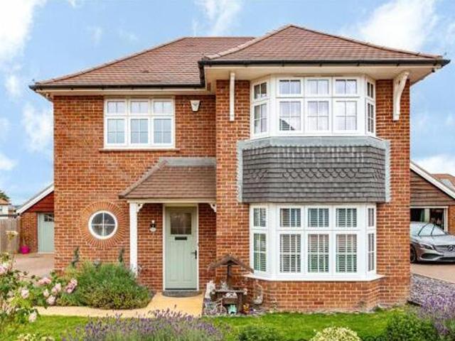 Bulphan, Fieldwood Way, Upminster, 3 Bedroom Detached