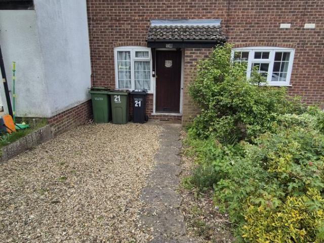 Burton Close, Oadby LE2, 3 bed terraced house to rent, £1,100 pcm | PrimeLocation