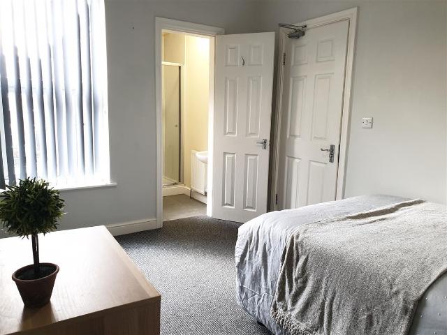 Burton Avenue, Balby DN4, Room to rent, £510 pcm | PrimeLocation