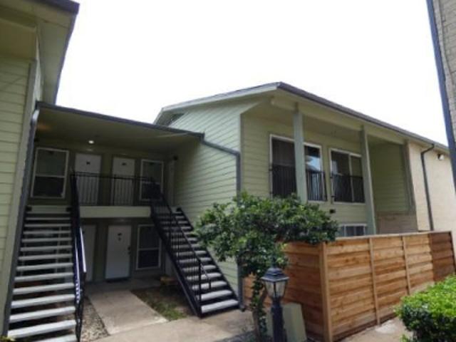 Burton Dr Apt 263
