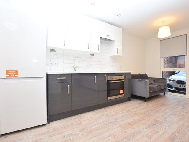 Burton, Sheffield S3, Studio to rent, £625 pcm | PrimeLocation