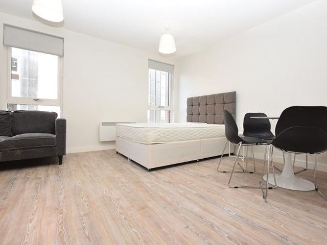 Burton, Sheffield S3, Studio to rent, £700 pcm | PrimeLocation