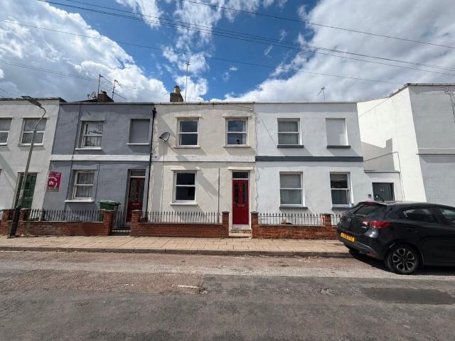Burton Street, Cheltenham GL50, 2 bed terraced house to rent, £1,250 pcm | PrimeLocation