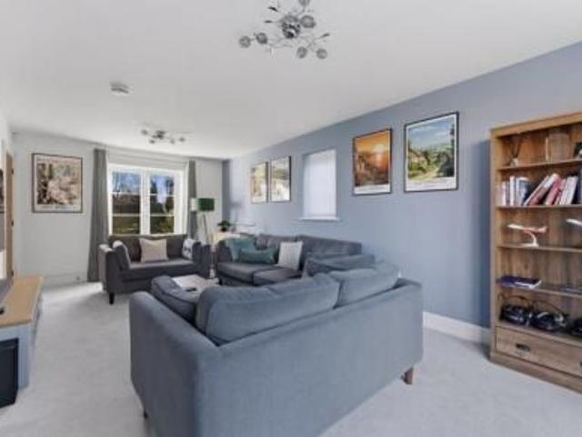 Burton Street, Farndon Fields, Market Harborough, LE16