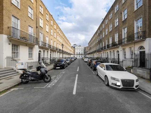 Burton Street, London WC1H, 3 bed flat to rent, £5,200 pcm | PrimeLocation