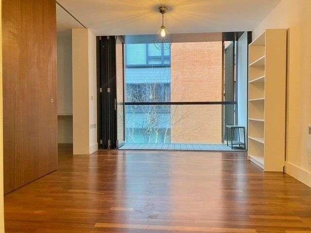 Burton Place, Manchester, M15