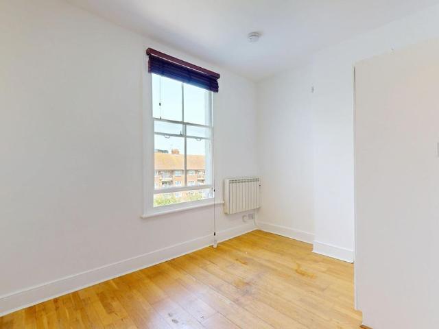 Burton Road, London NW6, Studio to rent, £1,100 pcm | PrimeLocation