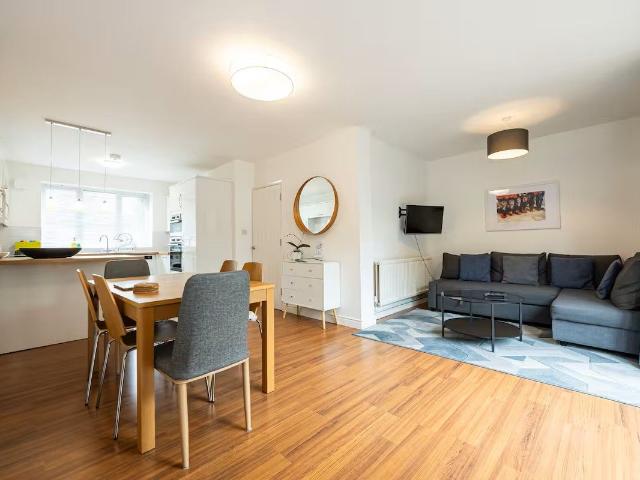 Burton Walk, Salford M3, 4 bed link detached house to rent, £2,400 pcm | PrimeLocation