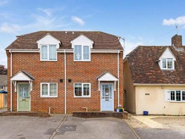 Burtons Hill, Kintbury, 2 Bedroom Semi detached