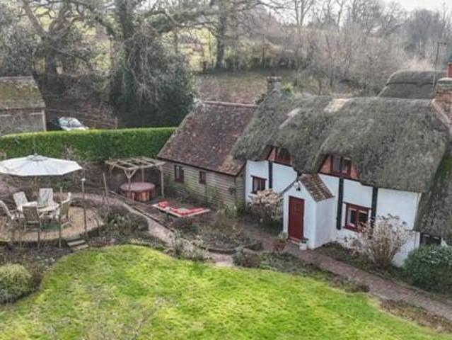 Burts Hill, Wimborne, 3 Bedroom Character