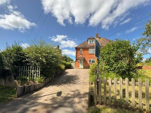 Burts Hill, Wimborne, 4 Bedroom Semi detached