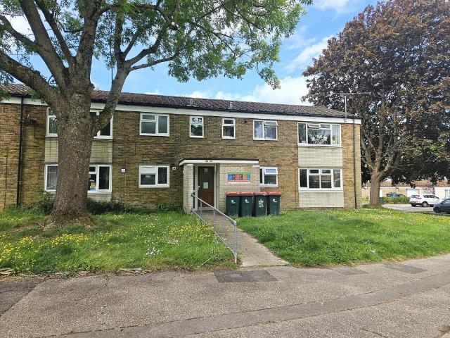 Burwash Road, Crawley, West Sussex. 1 bed flat to rent £1,175 pcm £271 pw