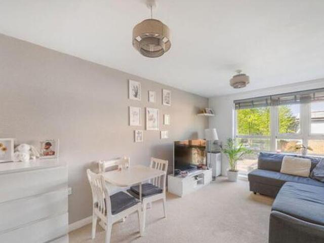 Burway Close, South Croydon, 1 Bedroom Flat