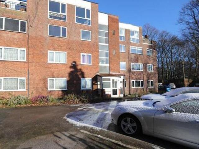 Bury New Road, Salford, 2 Bedroom Flat