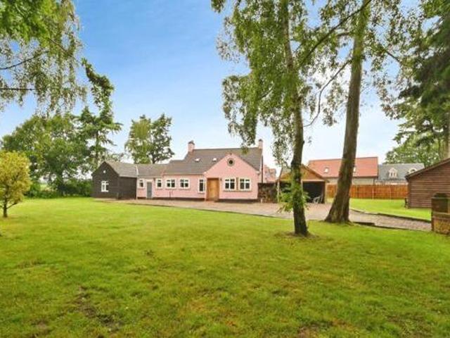 Bury Road, Stuston, 3 Bedroom Detached
