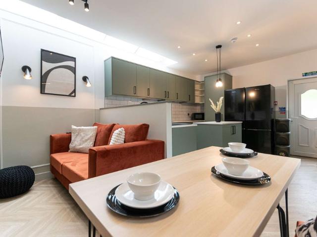 Bury Road Room 5