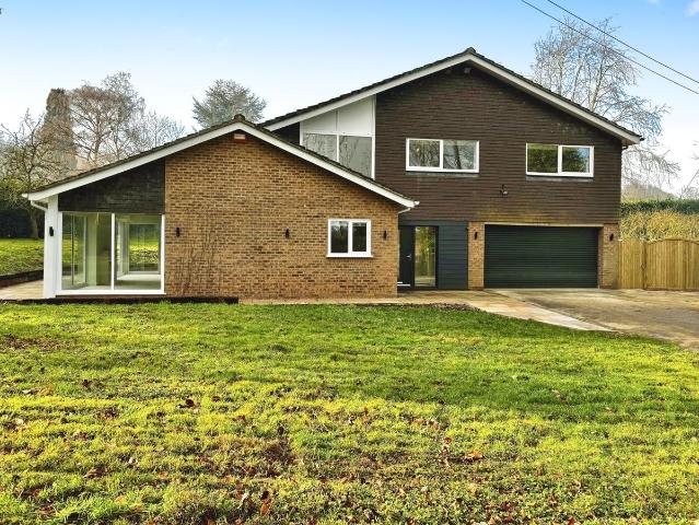 Bury St. Edmunds IP29, 4 bed property to rent, £3,200 pcm | PrimeLocation